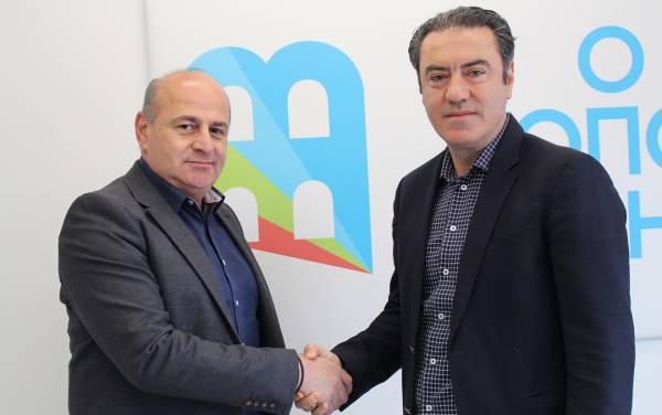 Τρεις νέους υποψηφίους ανακοίνωσε ο Μάκης Παπαδόπουλος | Kavala News Τα ...