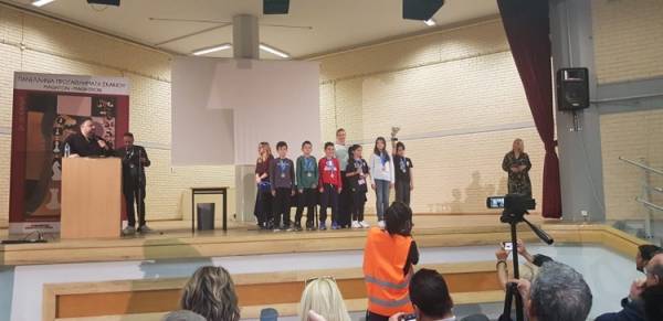 1ος στο Πανελλήνιο Μαθητικό Ατομικό Πρωτάθλημα σκάκι ο μαθητής ΣΤ ...