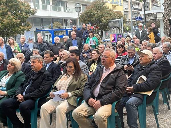 To ΠΑΣΟΚ παρουσίασε το ψηφοδέλτιο του στην Καβάλα - Φωτογραφίες ...